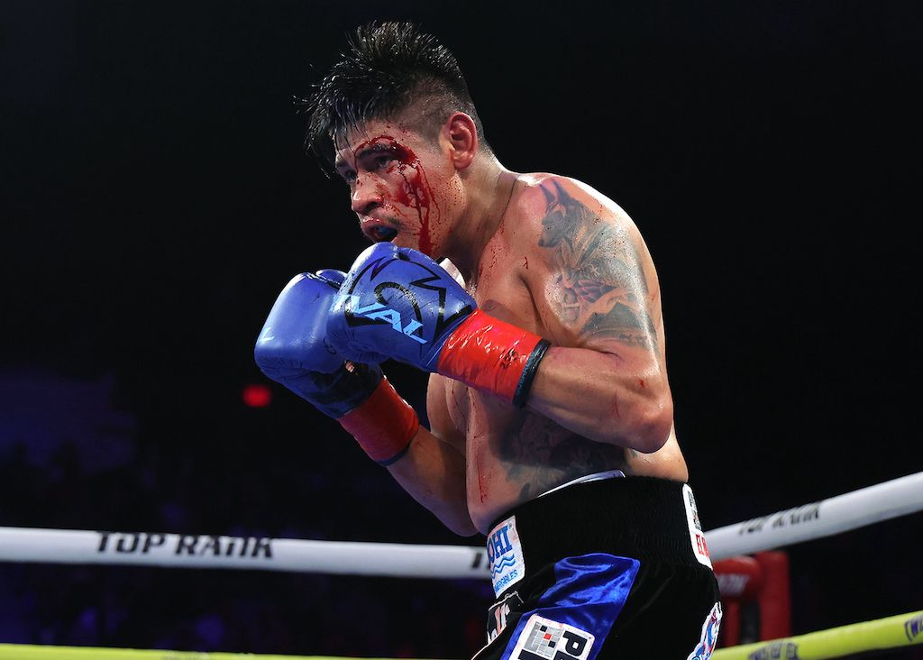 Emanuel Navarrete Believes Head-Butt Caused Cut, Wanted To Continue In ...