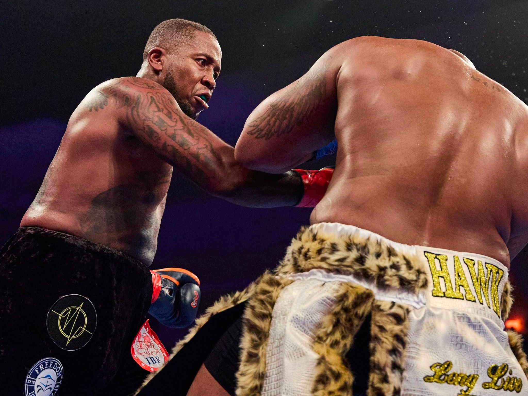 Crews-Dezurn prevails on return, before Moore beats Wright