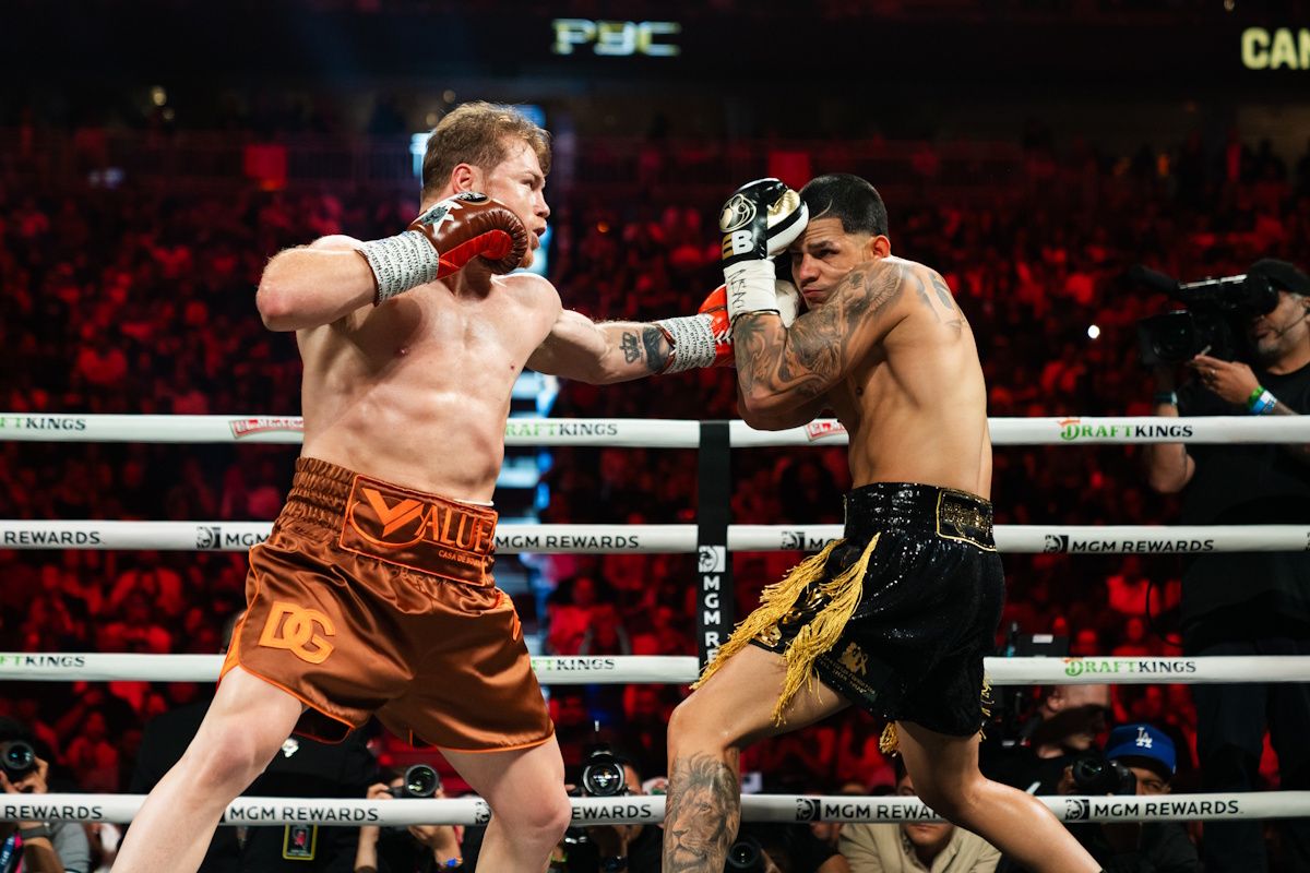 Crawford Believes Canelo 'Has Been Holding Back A lot in Recent Fights'