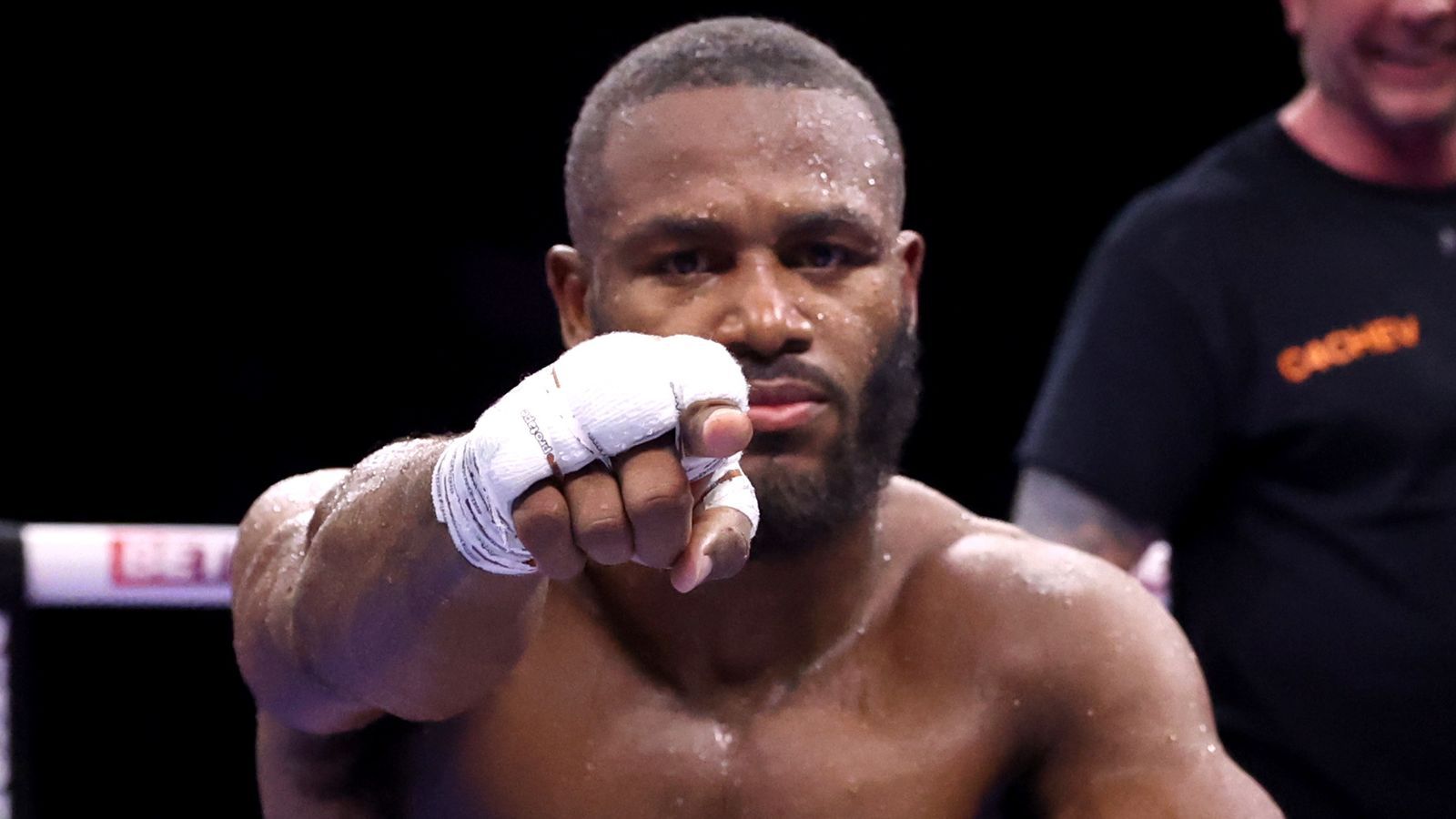 Cheavon Clarke VS Viddal Riley | Tottenham Hotspur Stadium, London, GB ...