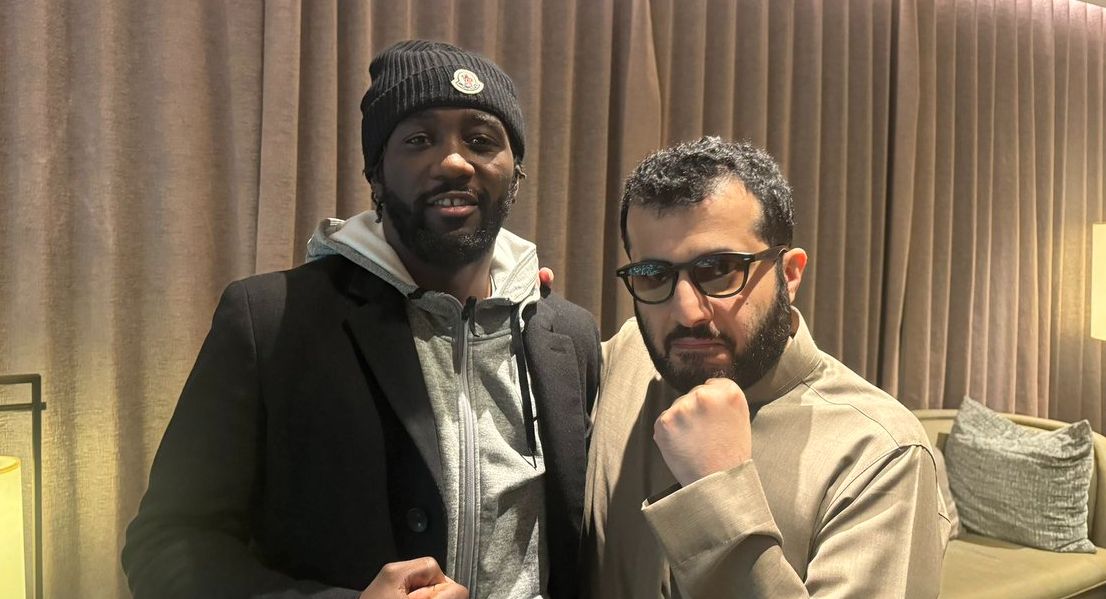 Canelo Alvarez, Terence Crawford Meet Separately With Turki Alalshikh ...