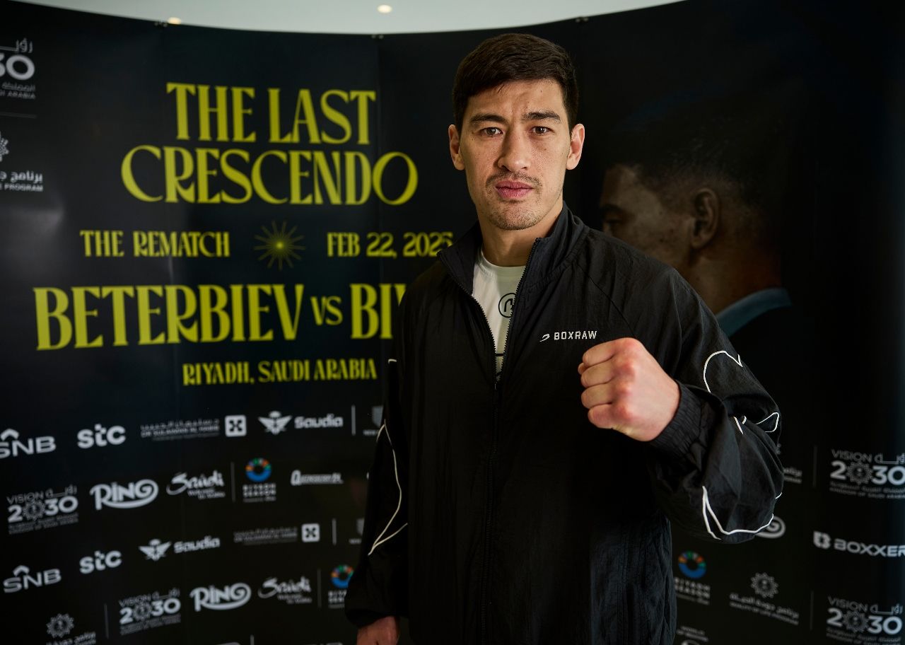 David Benavidez Apoya a Bivol Para Ganar, Pero Cuestiona Si los Jueces Se Lo Darán