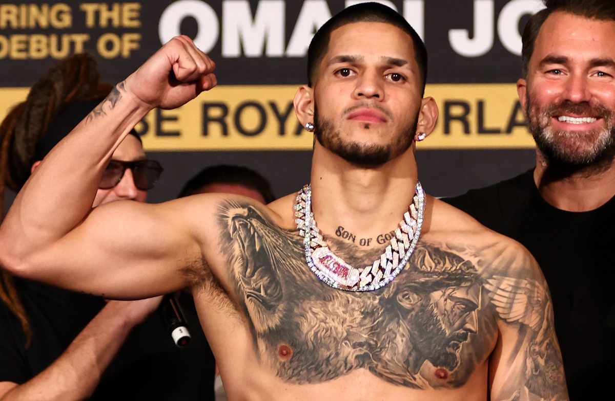 Edgar Berlanga arrasa con Jonathan González-Ortiz, lo derriba dos veces ...