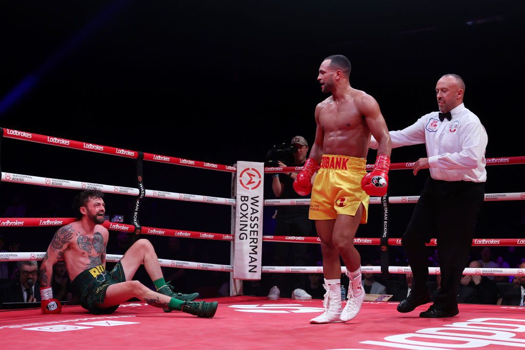 Harlem Eubank logra tres caídas y derrota a Tyrone McKenna por nocaut ...