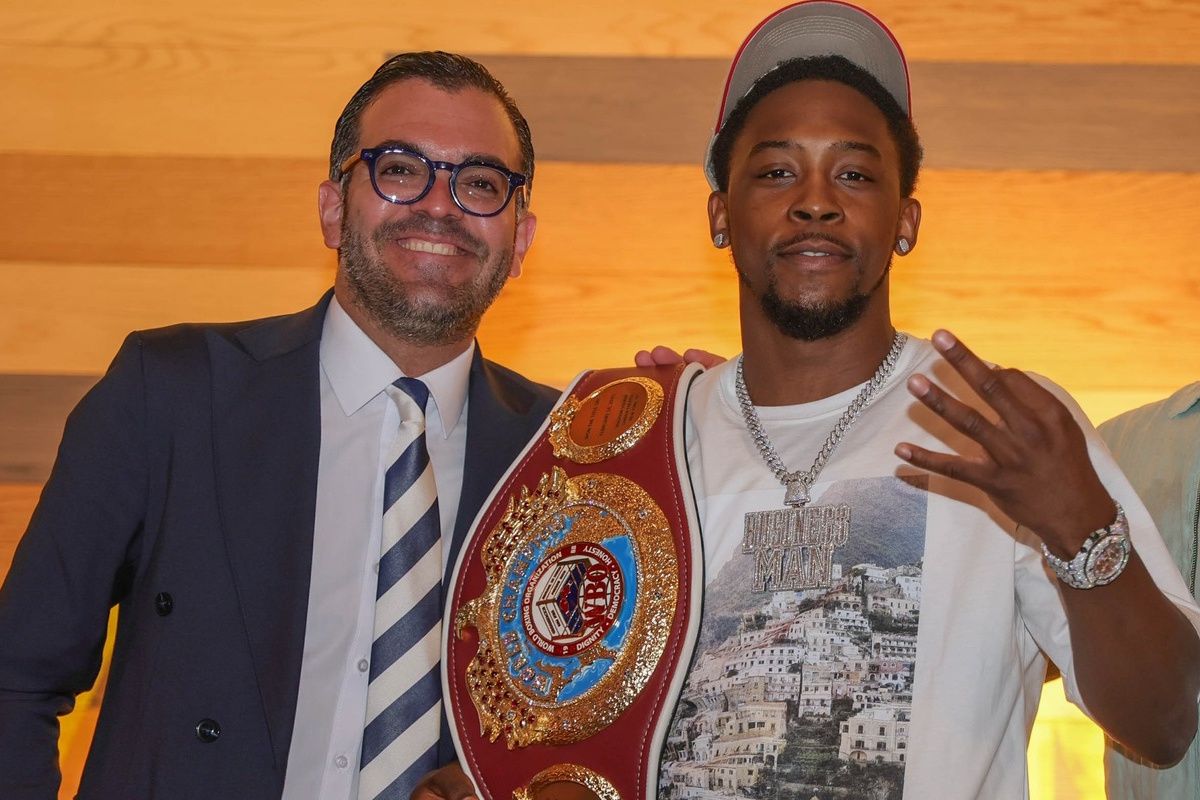 Keyshawn Davis Gets Belted By The WBO