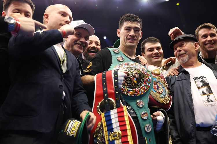 Bivol Claims Undisputed Light-Heavyweight Titles After Another Razor ...
