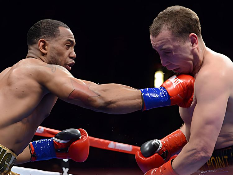 Thomas Hauser: When Is It OK For A Fighter To Quit? (Part I)