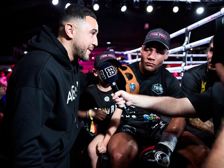 Troy Williamson accepts Callum Simpson fight offer