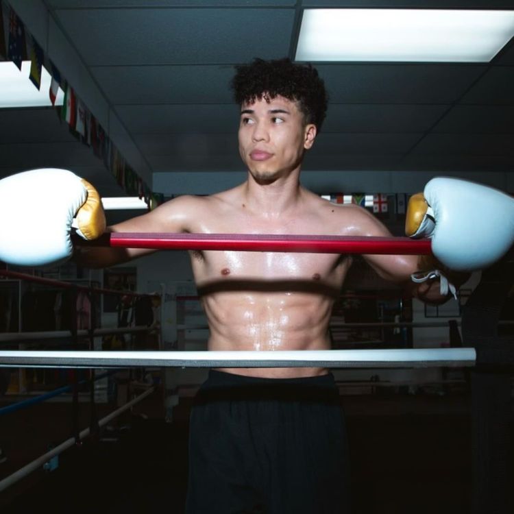Abel Mendoza, a 42-0 junior welterweight, signs with Al Haymon