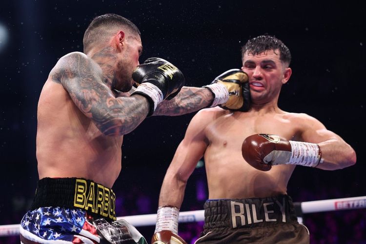 Barboza Hails Flawless Performance as Sr. Lifts Lid on 'Crazy' Gameplan