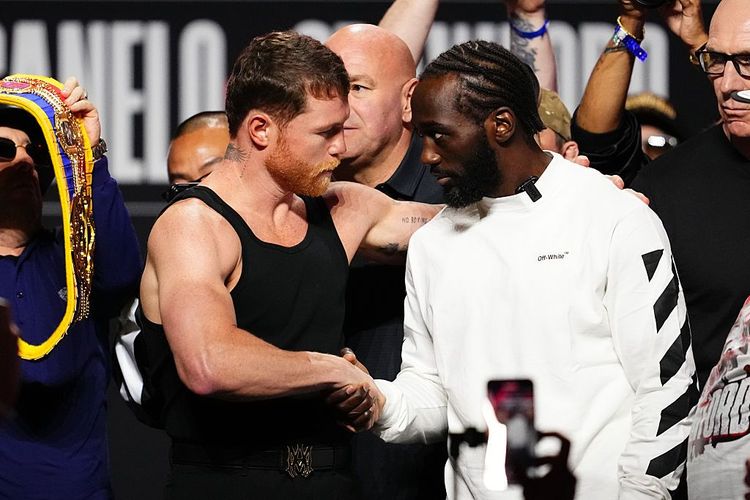 De La Hoya predicts Crawford boxing Canelo’s ears off for decision or ...