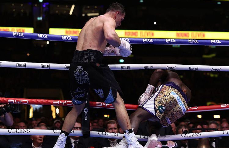 Jack Catterall logra una brutal victoria por nocaut en el undécimo asalto sobre Ekow Essuman en ...