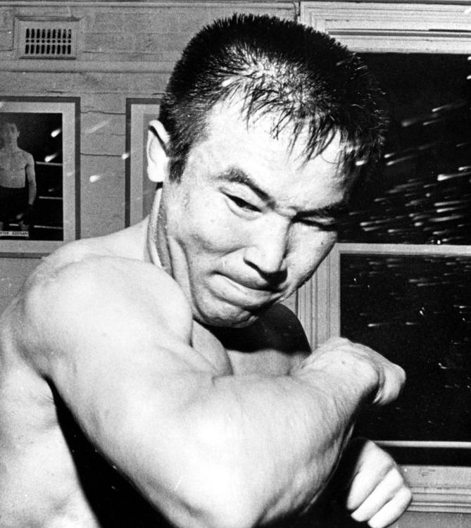 The 10 Oldest Living Former World Boxing Champions
