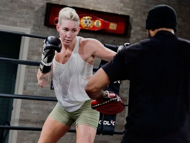 Mary Spencer – Mikaela Mayer : désormais une unification mondiale pour trois ceintures