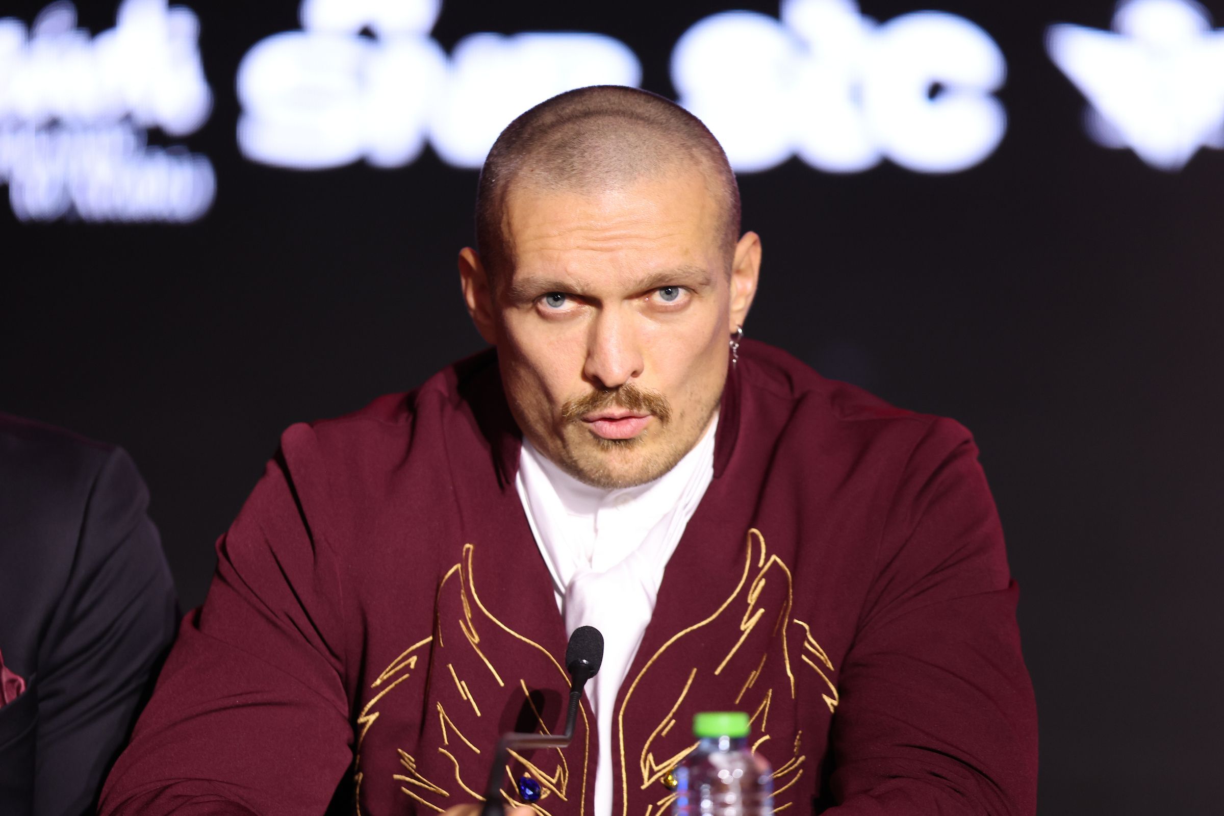 Oleksandr Usyk Eyes Winner of Dubois vs. Parker Showdown
